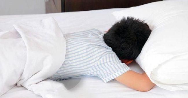 4 Tips Menghadapi Pertama Kali Mimpi Basah pada Anak