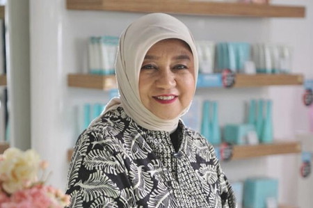 Kisah Sukses Pendiri Wardah Cosmetics, Berawal dari Bisnis Rumahan