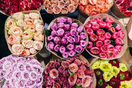 6 Tips Memilih Bunga untuk Istri yang Wajib Diketahui Para Suami