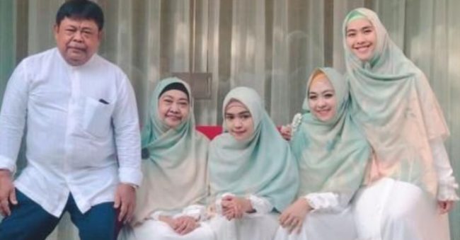 Ibu Oki Setiana Dewi Alami Pemphigus Vulgaris, Apa Pemicu Penyakit Ini?