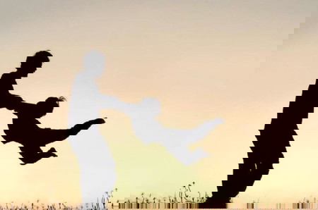 5 Peran Ayah dalam Keluarga Menurut Islam, Para Ayah Wajib Tahu!