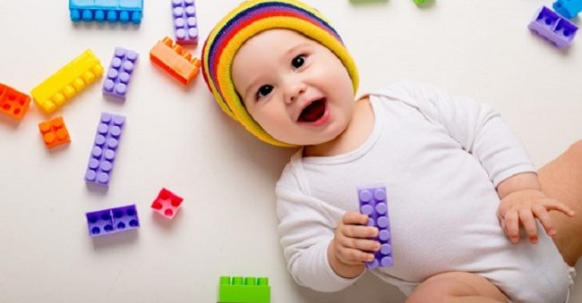 Perkembangan Motorik Halus Anak Berdasarkan Usia