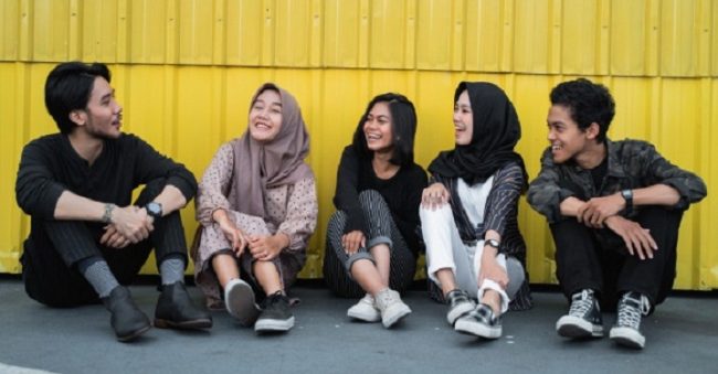 3 Fase Remaja Berdasarkan Usia yang Perlu Parents Tahu