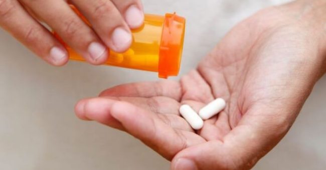 Obat Ciprofloxacin - Manfaat, Dosis, dan Efek Samping