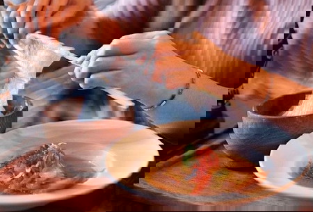 10 Makanan Khas Ambon yang Populer dan Wajib Dicoba