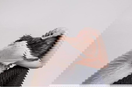 Kepribadian Insecure: Kenali Tanda, Risiko, dan Cara Mengatasinya