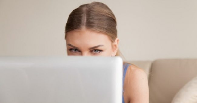 7 Dampak Nonton Film Porno, Bisa Bikin Kecanduan dan Depresi!