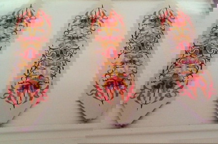 Talawang: Perisai Khas Dayak dengan Ukiran Menawan