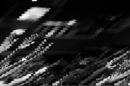 9 Lagu Rohani Katolik yang Terbaik Sepanjang Masa