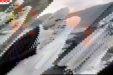 6 Momen Bahagia Pernikahan Riza Shahab dan Sonia