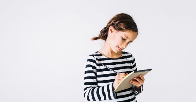 5 Manfaat Menulis Diary atau Buku Harian untuk Anak