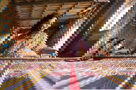 4 Fakta Menarik dan Jenis-Jenis Kain Tenun Dayak