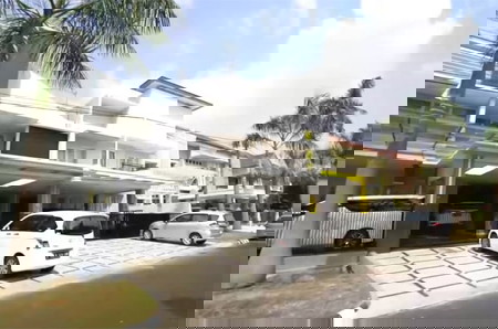 10 Potret Rumah Parto Patrio, Ada Ruang Khusus Koleksi Senapan