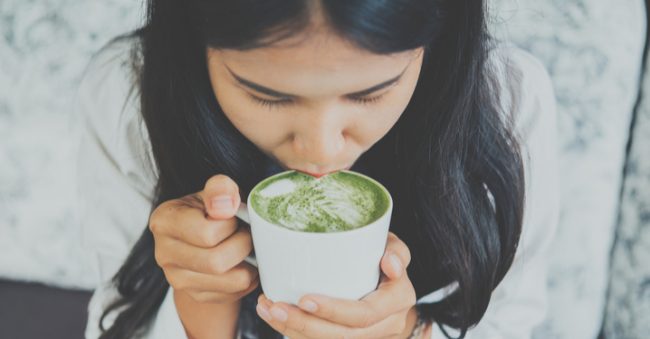 10 Manfaat Matcha & Cara Aman Menikmatinya untuk Ibu Menyusui