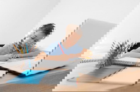 10 Cara Belajar Efektif yang Bisa Diterapkan Kepada Anak