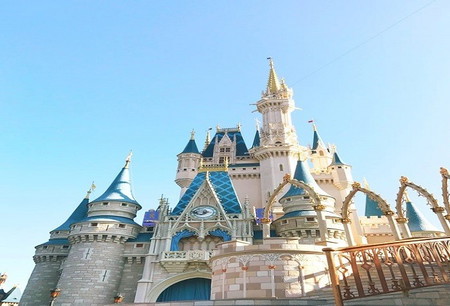 12 Fakta Unik tentang Kastil Disneyland di Seluruh Dunia