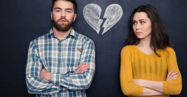 9 Tanda Pernikahan Terjebak dalam Love Hate Relationship