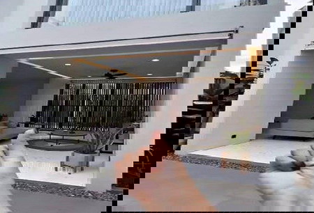 Deretan Potret Rumah Poppy Bunga yang Baru Selesai Dibangun