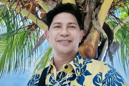 12 Pesona Ronny Sianturi di Usia 56 Tahun, Masih Betah Menduda