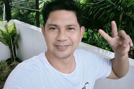 12 Pesona Ronny Sianturi di Usia 56 Tahun, Masih Betah Menduda