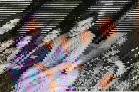 11 Potret Kompak Tompi dan Istri yang Jarang Tersorot