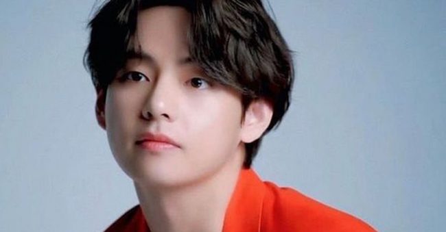 Kim Taehyung atau V BTS Positif COVID-19, Alami Gejala Ringan