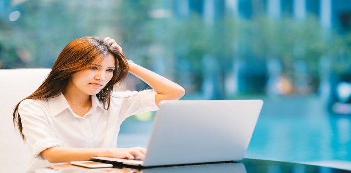 Mengenal Quarter Life Crisis, Fase Galau yang Mendera Anak Muda