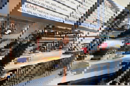 Penuh Bakat, Ternyata Indonesia Punya 8 Artis Polyglot Loh!