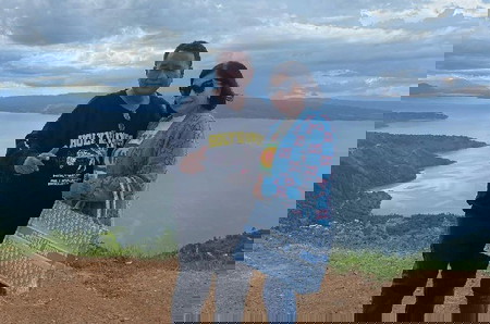 7 Potret Hotman Paris dan Istri yang Jarang Terekspos!