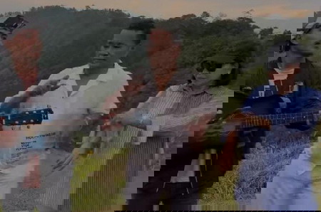 7 Potret Hotman Paris dan Istri yang Jarang Terekspos!