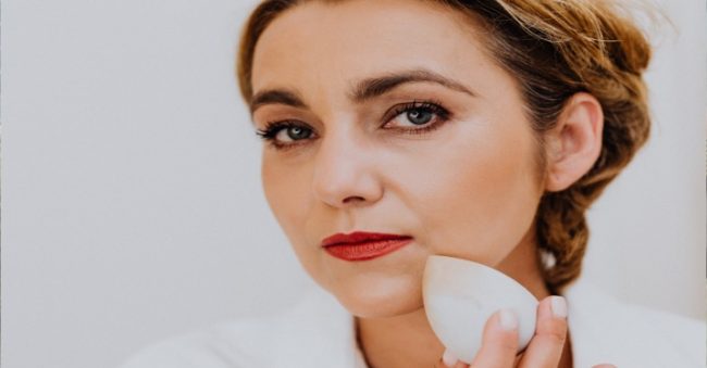 7 Manfaat Beauty Blender Selain untuk Aplikasikan Foundation