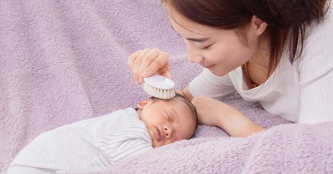 15 Cara Merawat Rambut Bayi agar Sehat dan Lebat