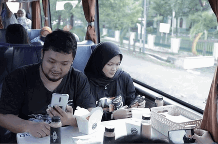 7 Kafe Bus di Indonesia, Jajal Sensasi Ngopi Sambil Keliling Kota