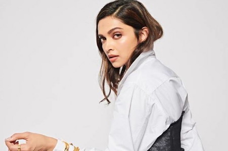 Dari Calon Atlet Badminton ke Artis Bollywood, Ini Profil Deepika Padukone