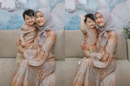 9 Potret Ana Riana dan Anak, Behind The Scenes-nya Lucu Banget!