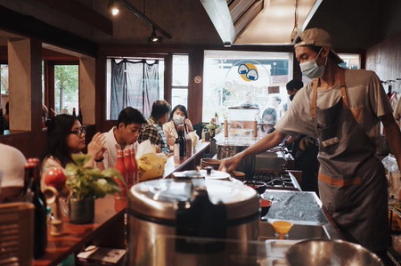 11 Kuliner Blok M yang Viral dan Legendaris, Wajib Coba!