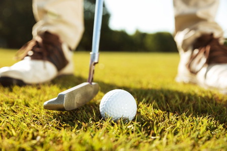 Teknik Bermain Golf untuk Pemula bagi yang Baru Pertamakali Mencoba