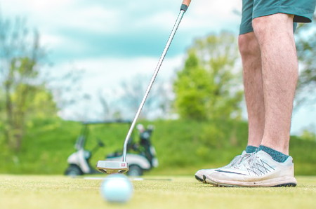 Teknik Bermain Golf untuk Pemula bagi yang Baru Pertamakali Mencoba