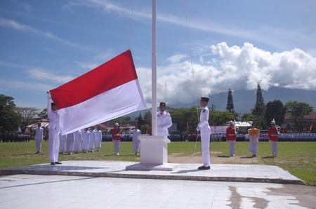 Aturan Pemasangan Bendera Merah Putih Jelang HUT RI, Jangan Keliru!
