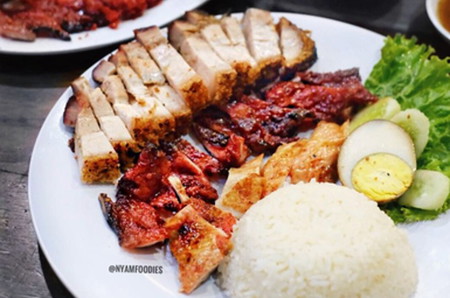 Kulik 12 Tempat Nasi Campur Enak di Jakarta yang Wajib Dicoba!