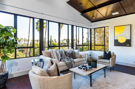 10 Potret Rumah Mewah Rihanna di Beverly Hills, Luas dan Mewah