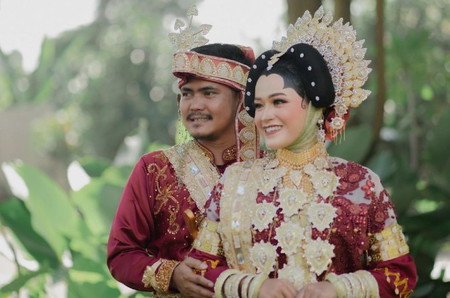 12 Tahapan Pernikahan Adat Bugis Makassar, Pantas Biayanya Mahal!