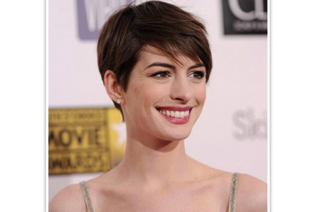 Yuk Intip 13 Artis dengan Rambut Pixie Cut, Cute hingga Awet Muda!