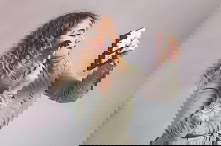 Tips Pakai Contour Berdasarkan Bentuk Wajah Supaya Tidak Berlebihan