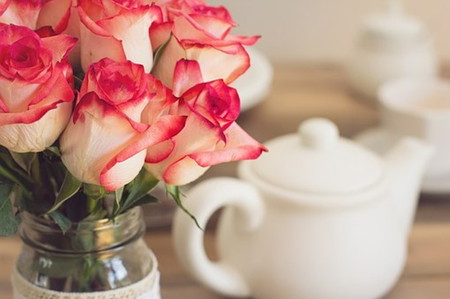 Manfaat Rose Tea, Teh Bunga Mawar yang Kaya Antioksidan