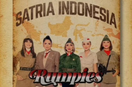 10 Potret Geng Yuni Shara Sambut Kemerdekaan