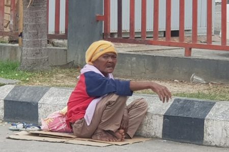 Viral Modus Pengemis di Indonesia, Mengemis Hingga Memaksa