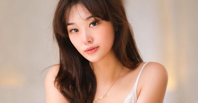 8 Potret Livy Renata yang Dituding Beli Mobil Mewah Ibunda dari Donasi