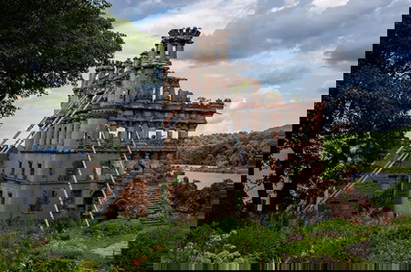 10 Mansion Terseram di Dunia, Ada Rumah Bekas Pembunuhan