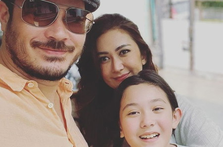 Intip 4 Potret Nafa Urbach dan Zack Lee Kompak saat Asuh Anak, Rujuk?